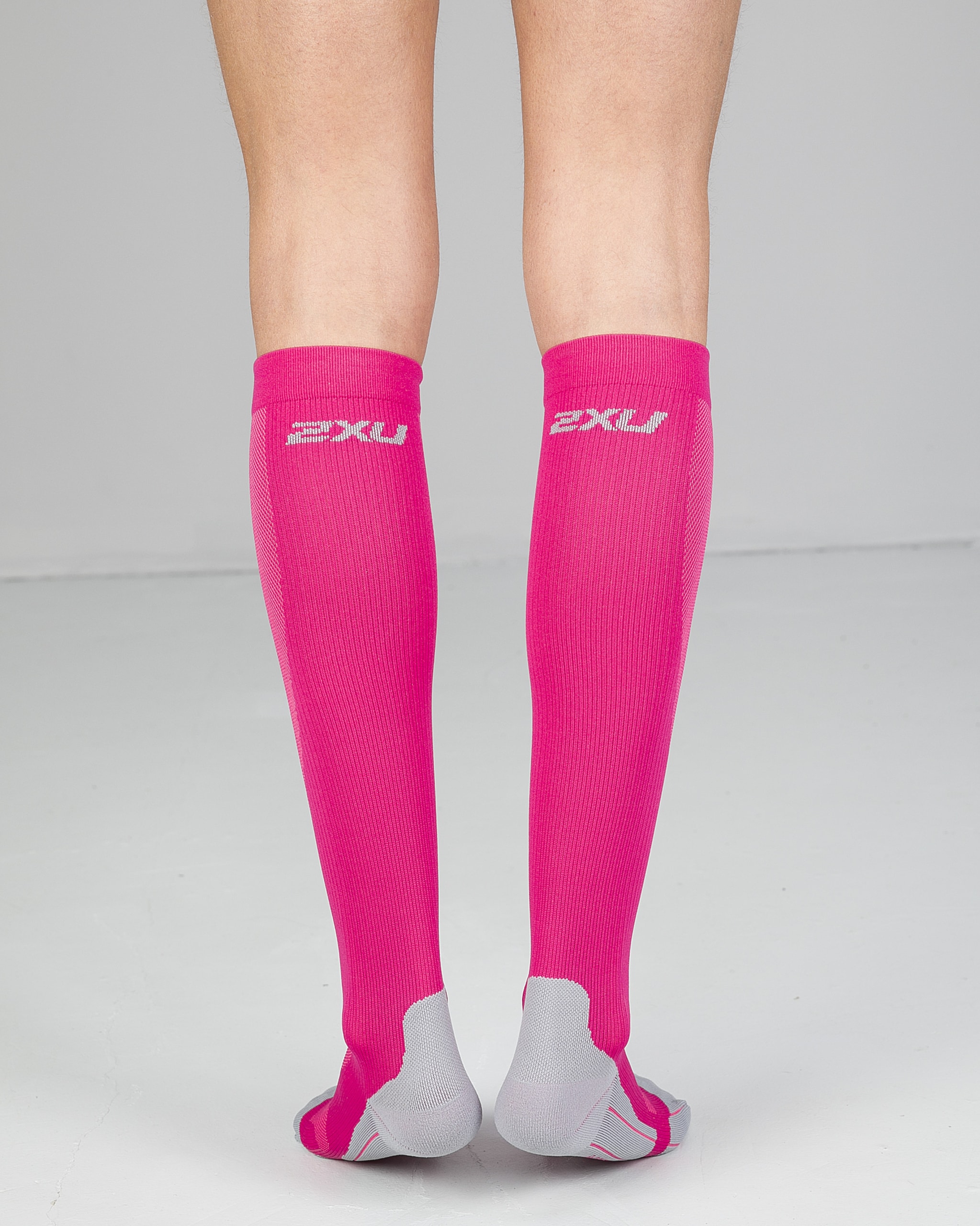 2XU Compression Performance Run Sock Womens Hot Pink/Grey - Tights.no