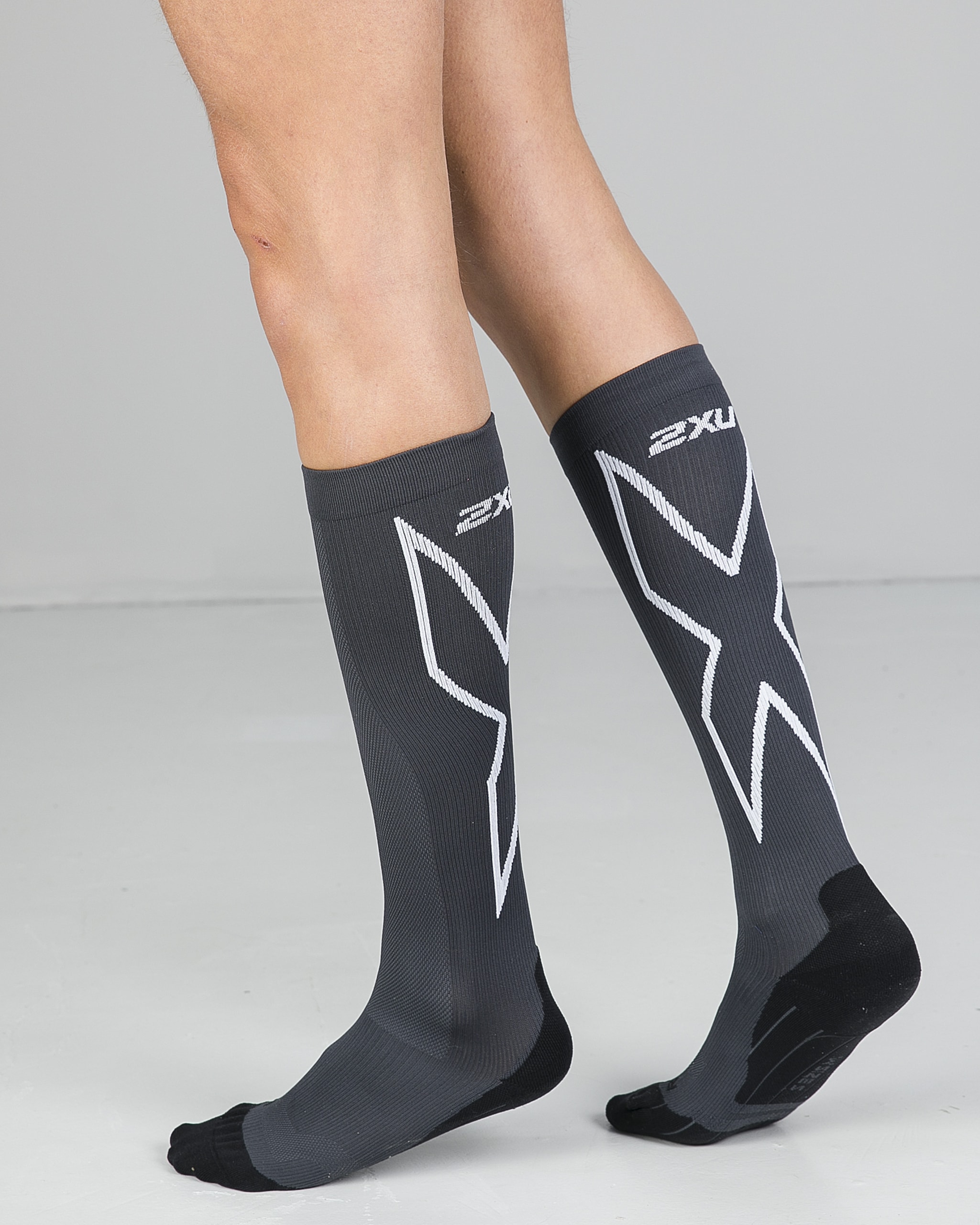 2XU X Performance Run Socks Titanium/White - Tights.no
