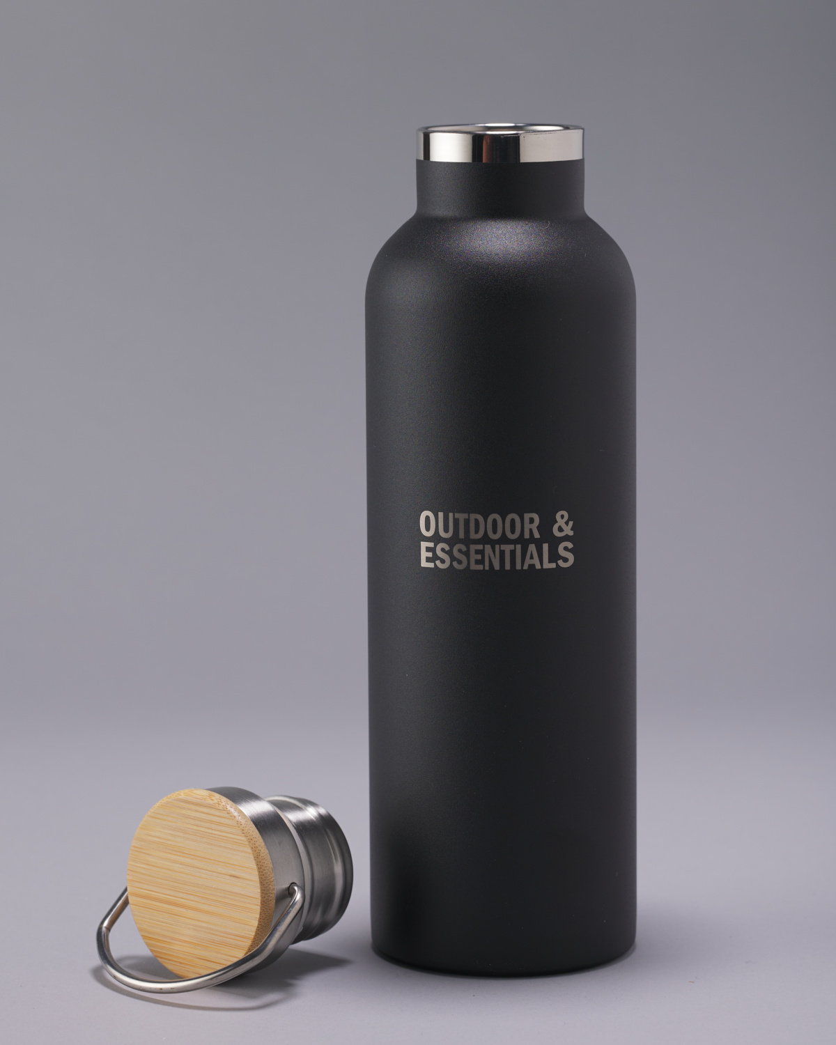 Outdoor & Essentials Trail Thermos Bottle 750ml Black - Tights.no