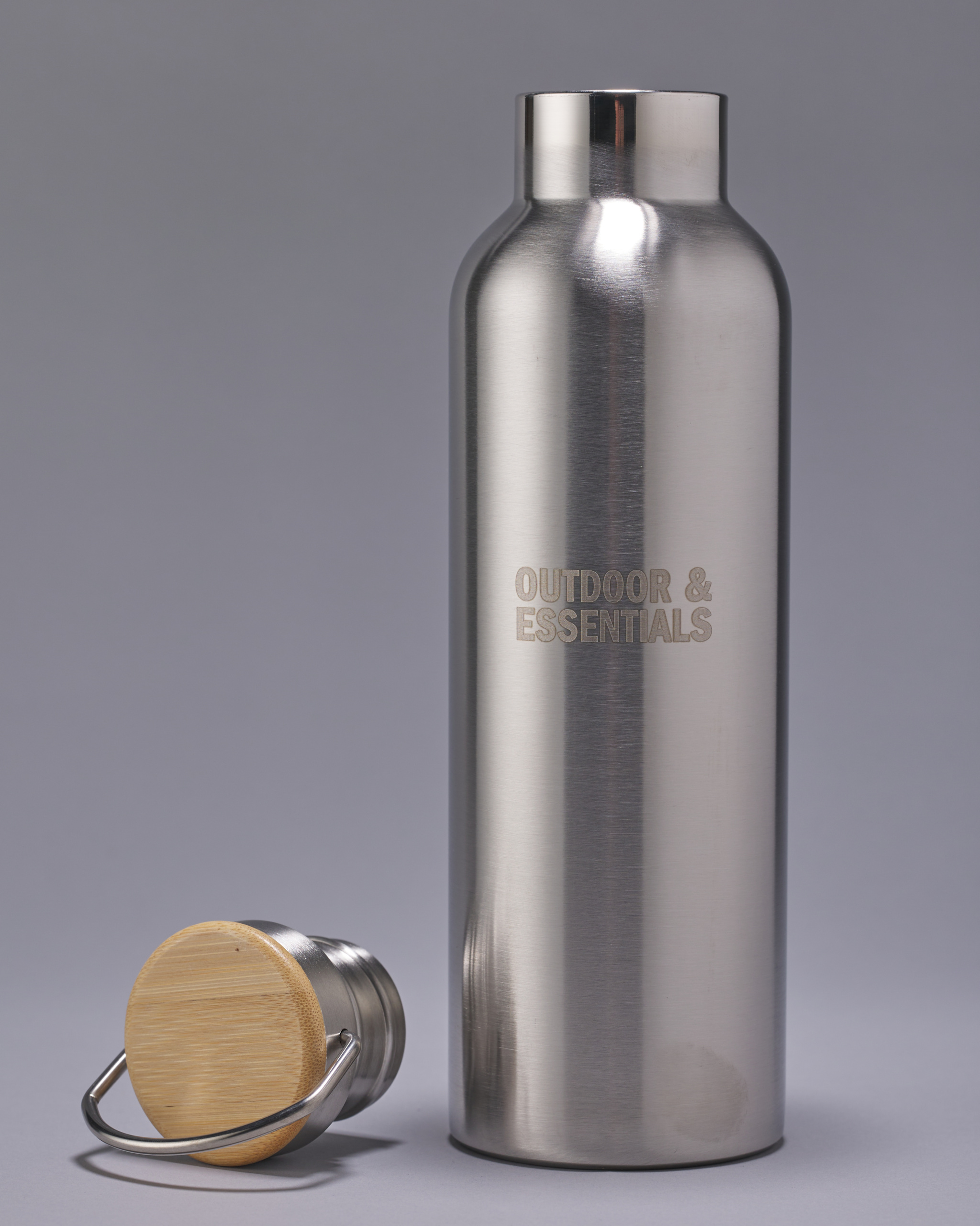 Outdoor & Essentials Trail Thermos Bottle 750ml Metallic - tights.no
