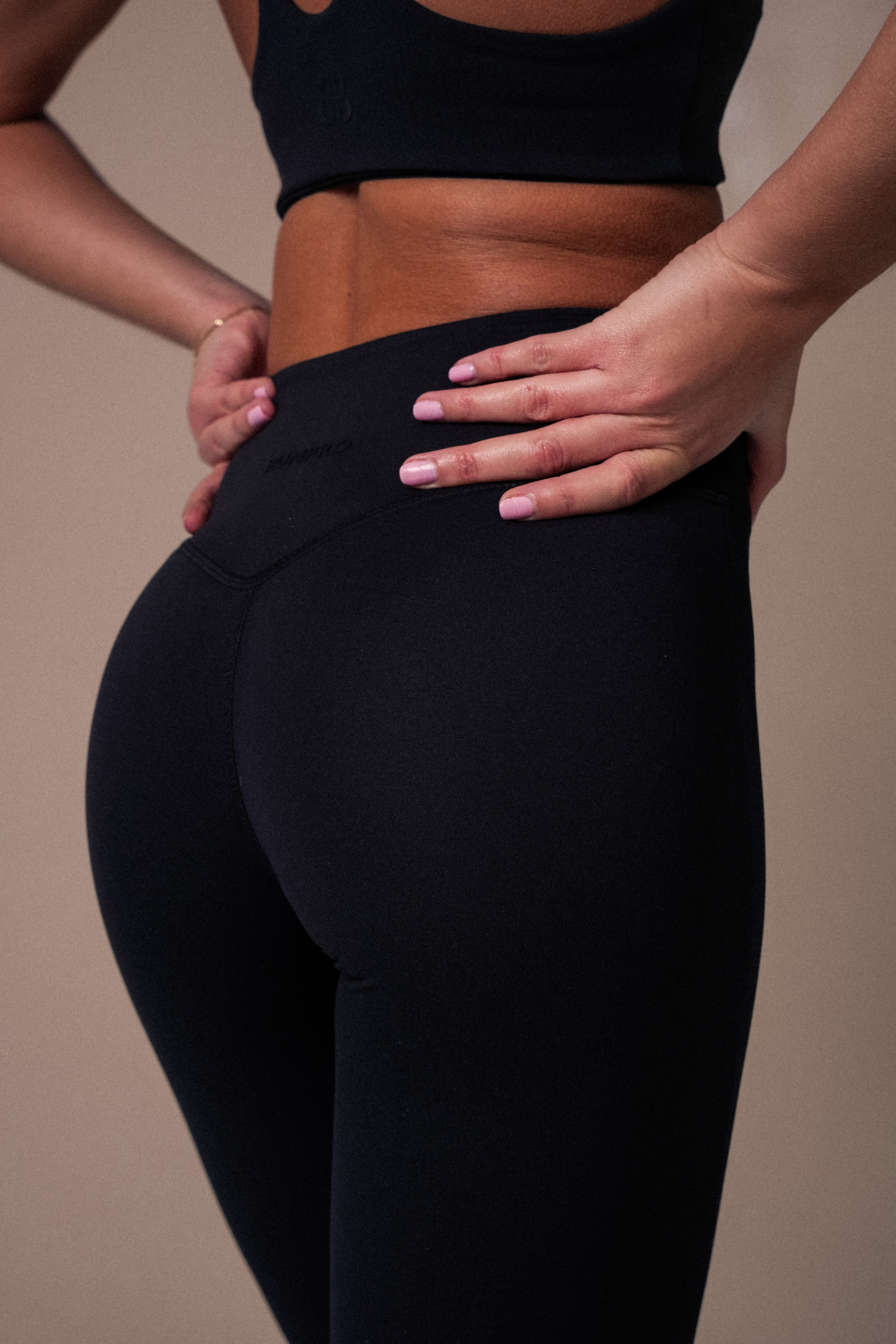 Bumpro Lively Ultimate Flare Pants Black - tights.no